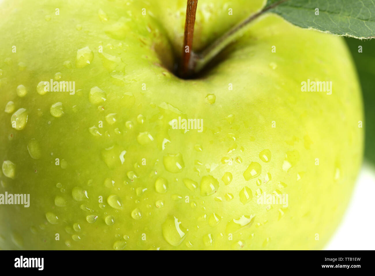 Ripe green apple close up Stock Photo - Alamy