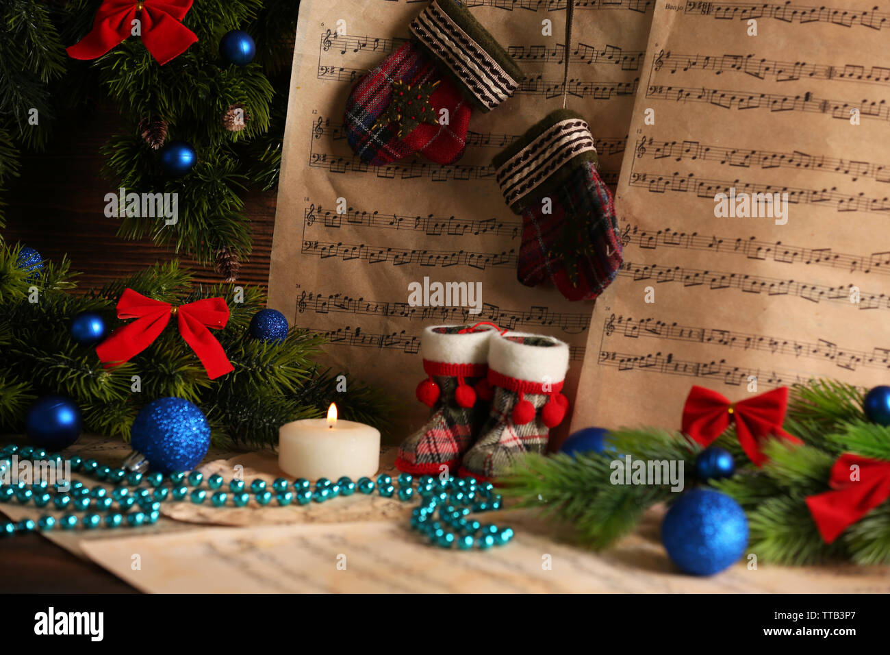 Music notes with Christmas decoration close up Stock Photo - Alamy