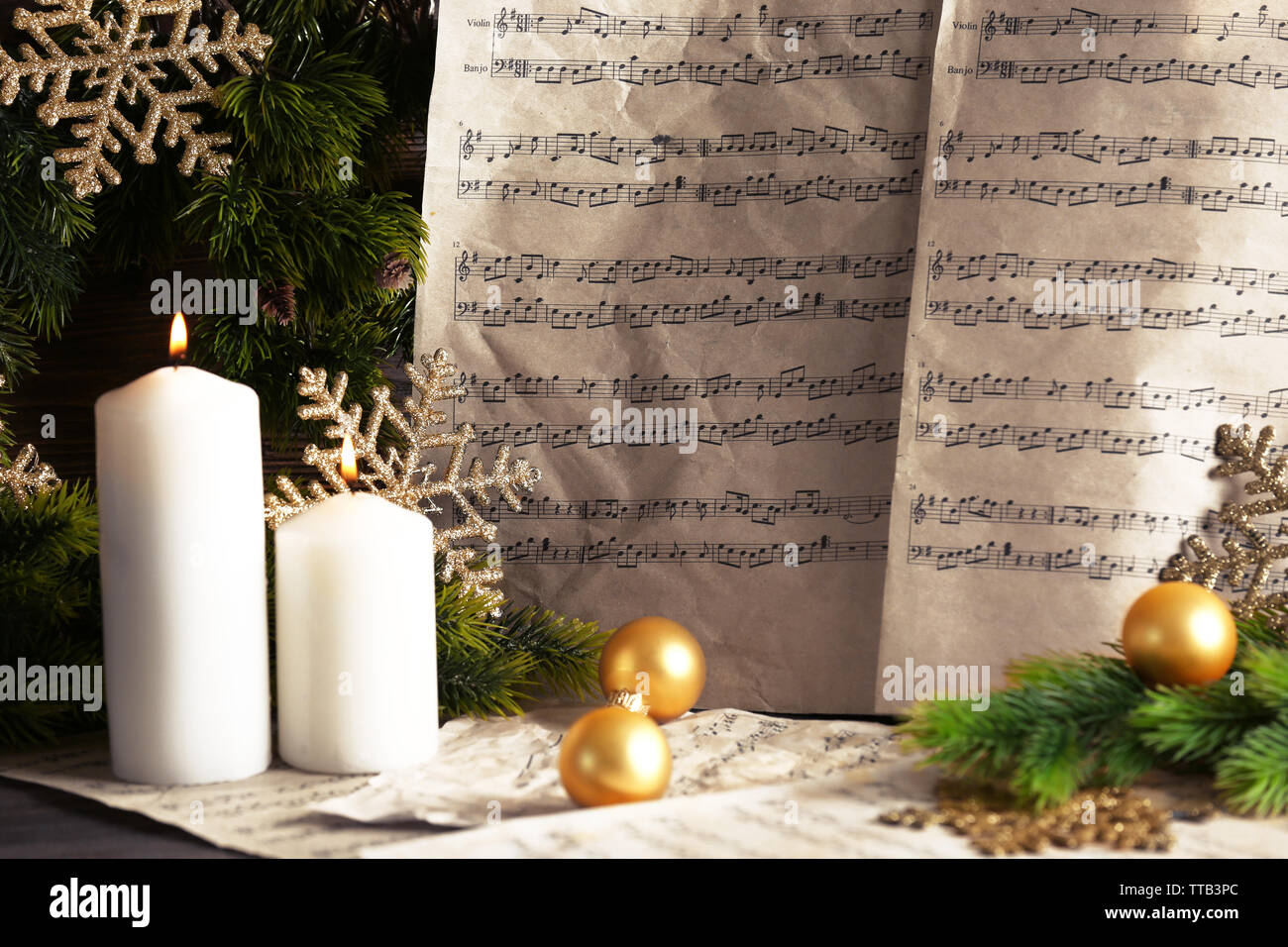 Music notes with Christmas decoration close up Stock Photo - Alamy