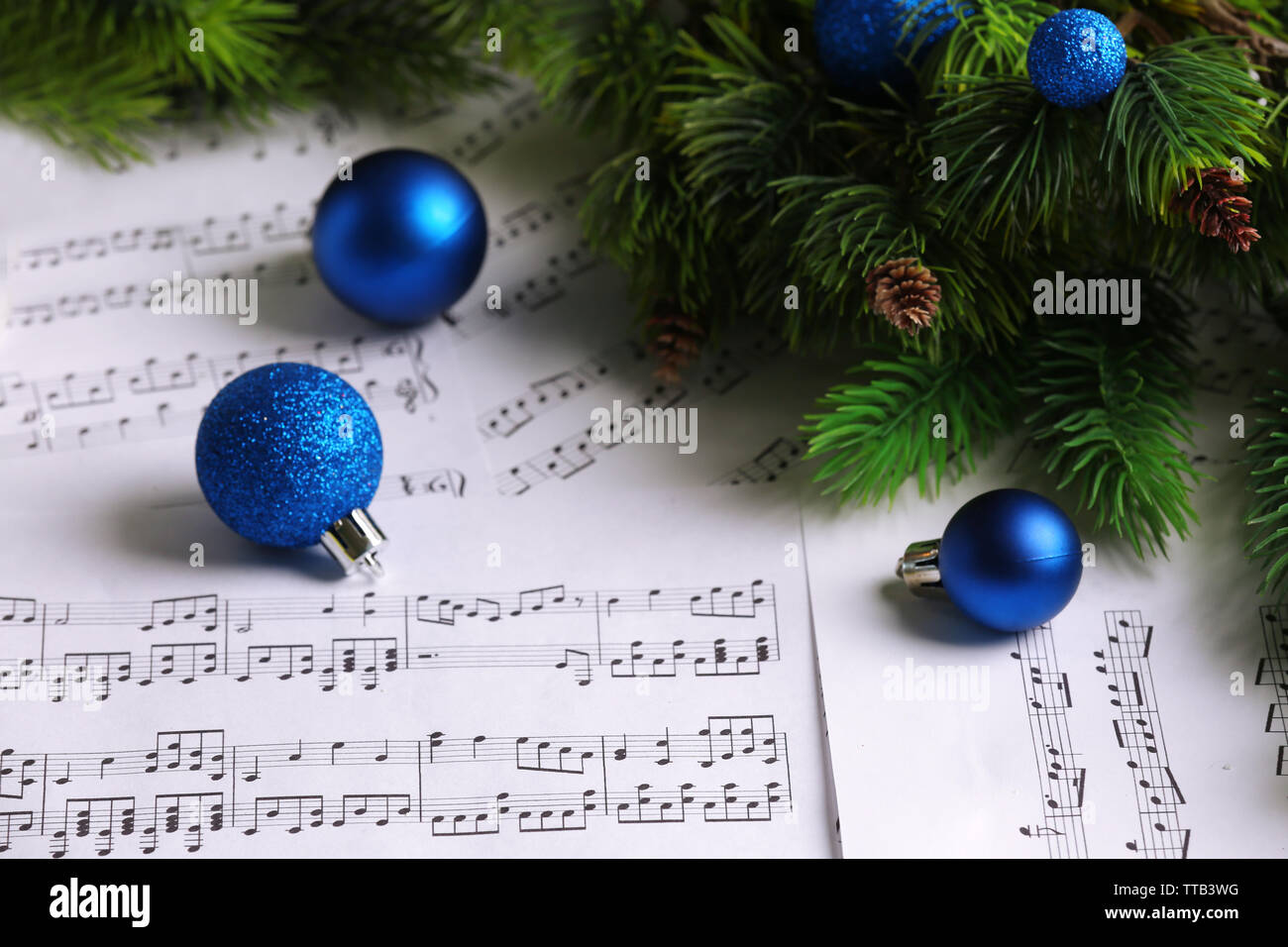 Music notes with Christmas decoration close up Stock Photo - Alamy