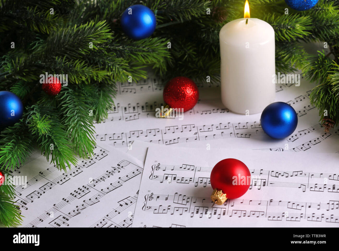 Music notes with Christmas decoration close up Stock Photo - Alamy