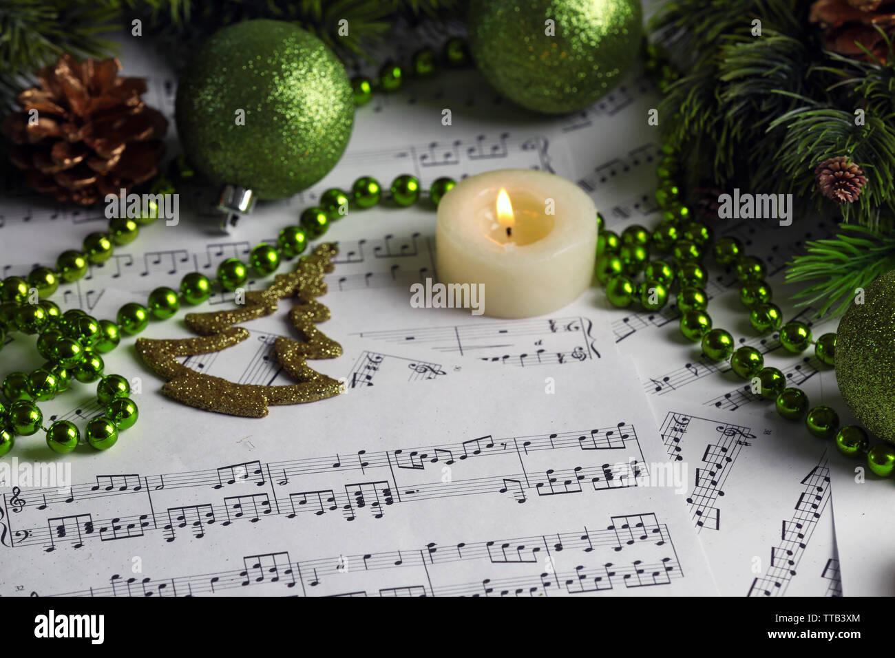 Music notes with Christmas decoration close up Stock Photo - Alamy