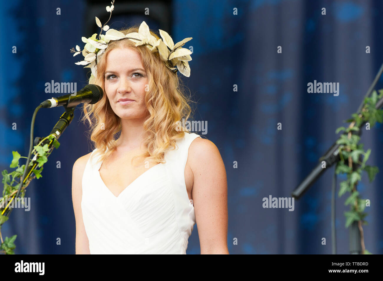 Esther dee hi-res stock photography and images - Alamy