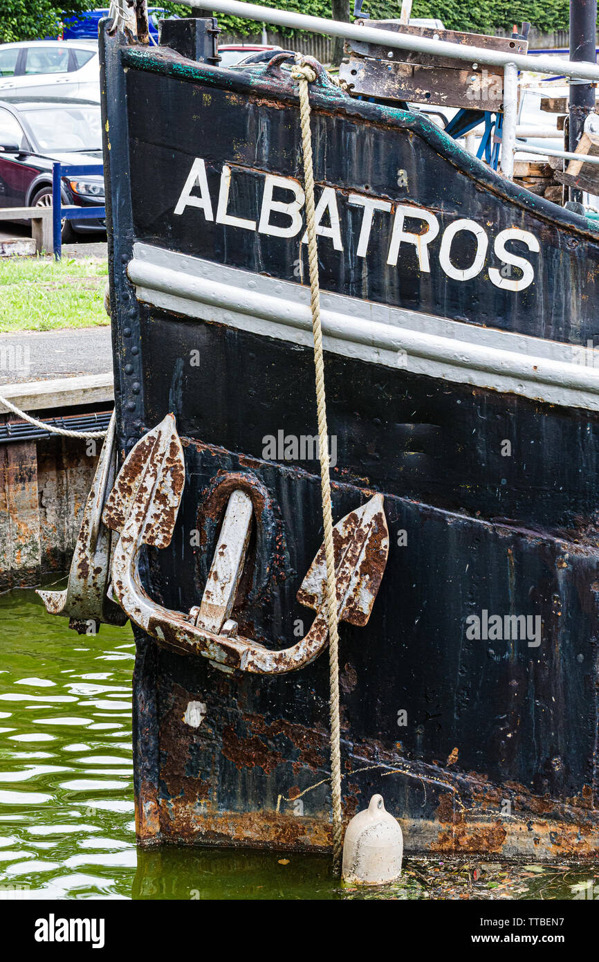 Rusting Canal Barge High Resolution Stock Photography and Images - Alamy