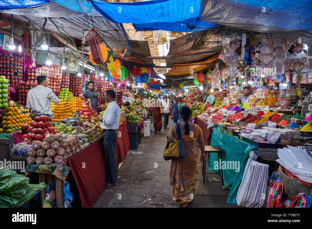 Devaraja fruit and vegetable market, Mysore, Karnataka, India Stock ...