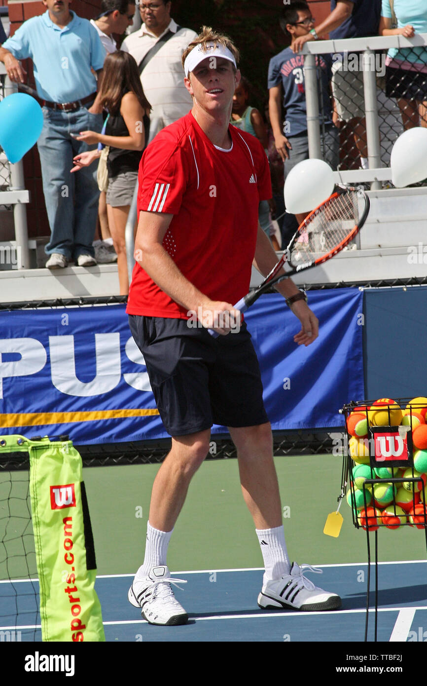 Broadcast interview tennis hi-res stock photography and images - Alamy