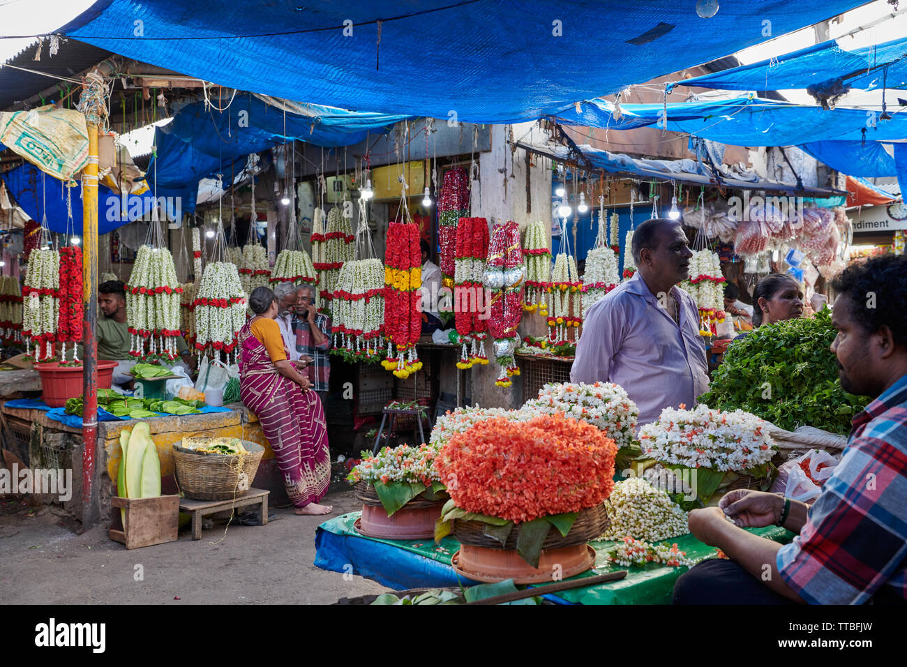 flower stall on Devaraja fruit and vegetable market, Mysore, Karnataka ...