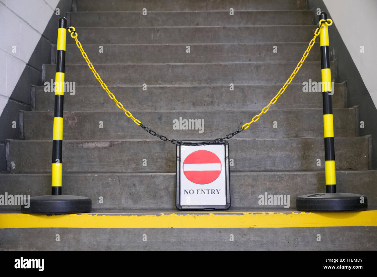 Caution sign stairs steps hi-res stock photography and images - Alamy
