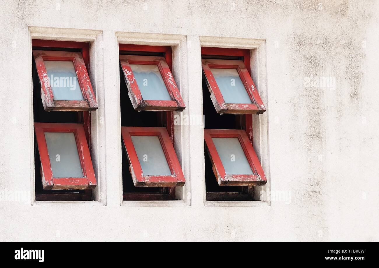 Traditional antique furniture windows hi-res stock photography and ...