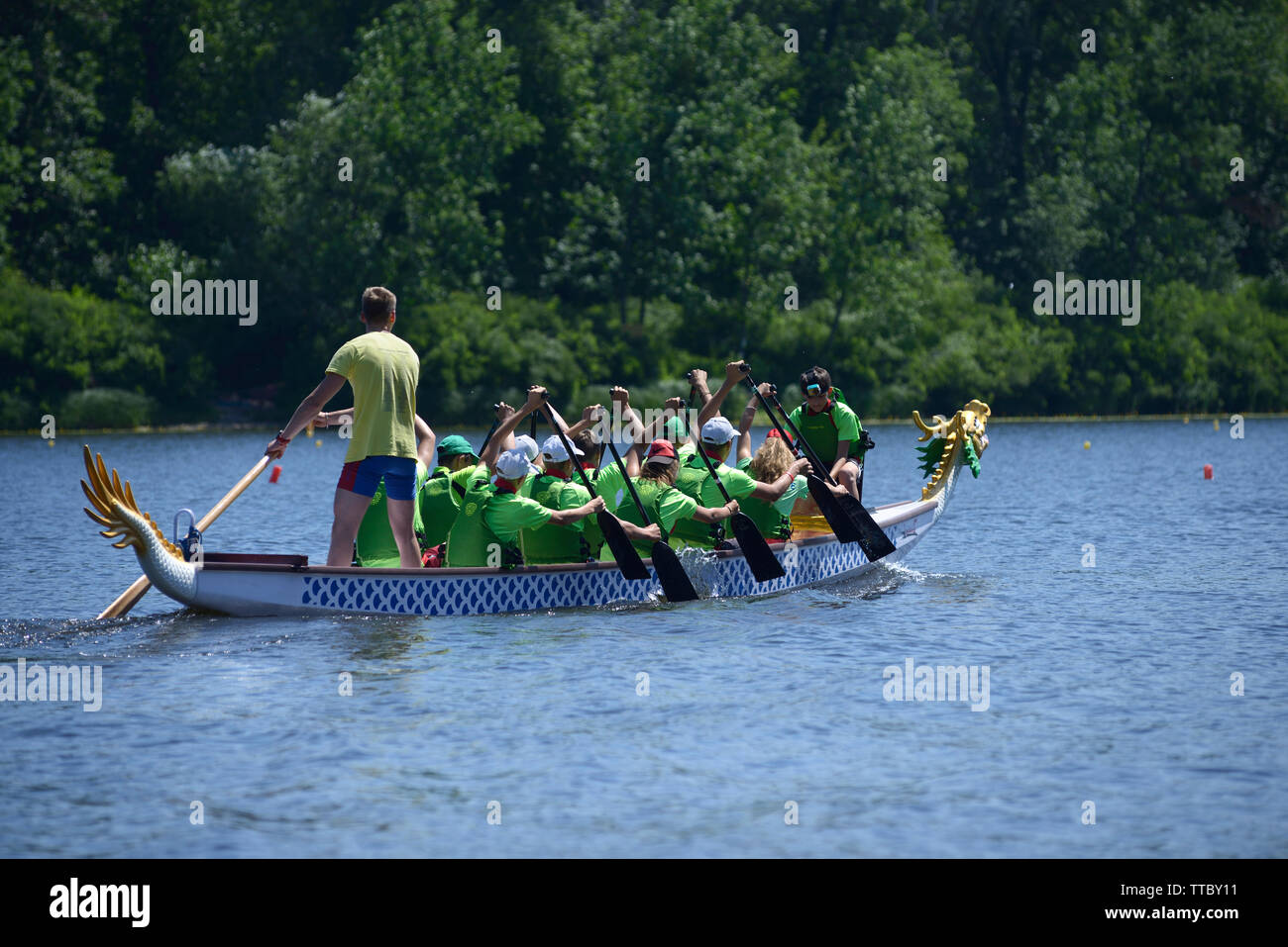 Girl crossing finishing line hi-res stock photography and images - Alamy