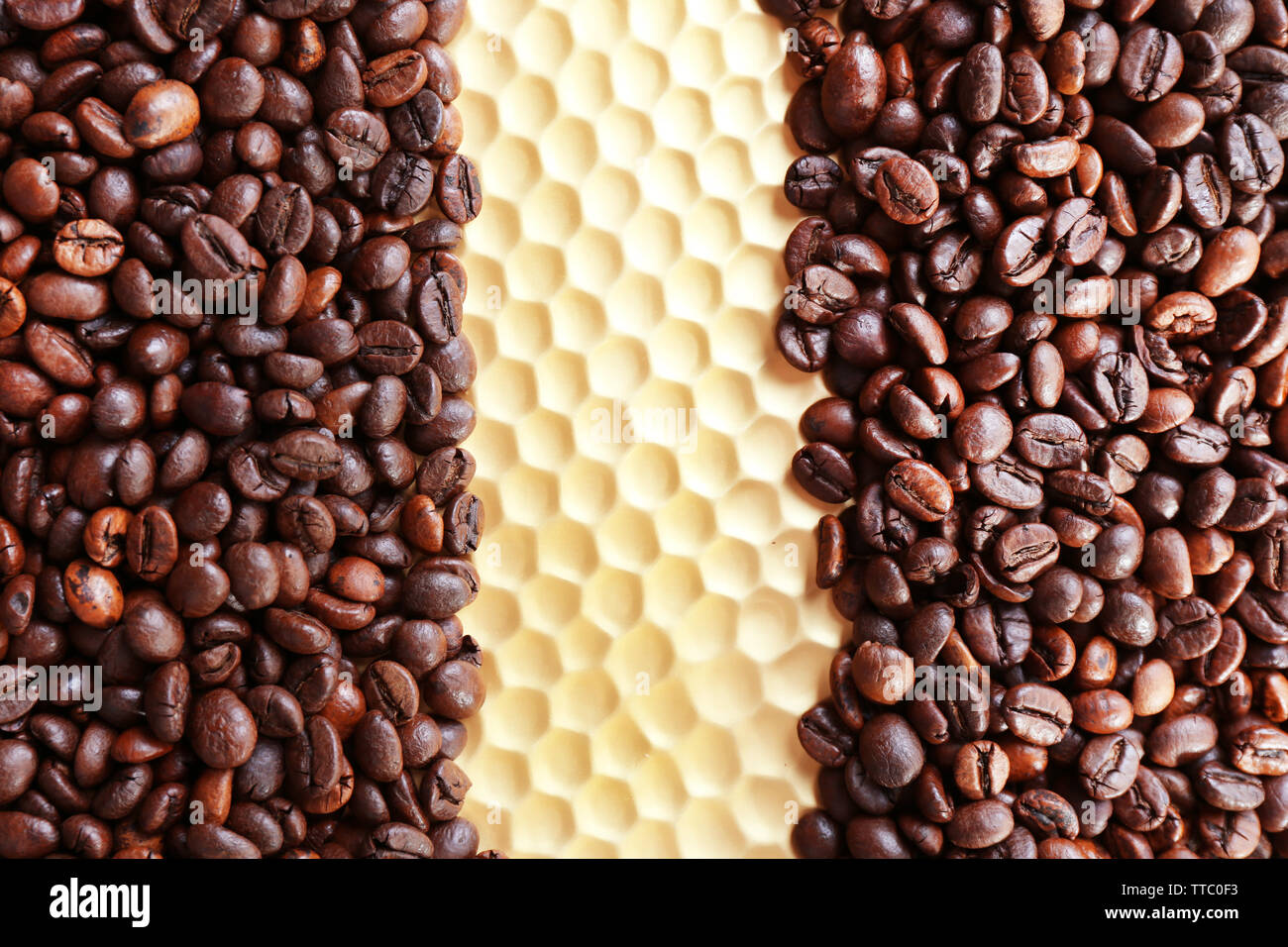 Coffee beans frame on grid background Stock Photo - Alamy