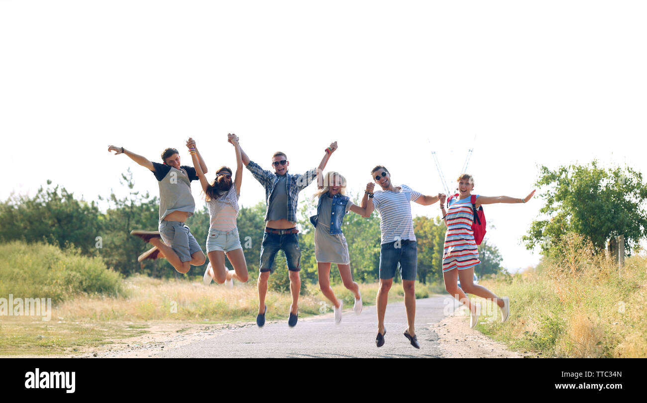 Girls singing together outdoors hi-res stock photography and images - Alamy