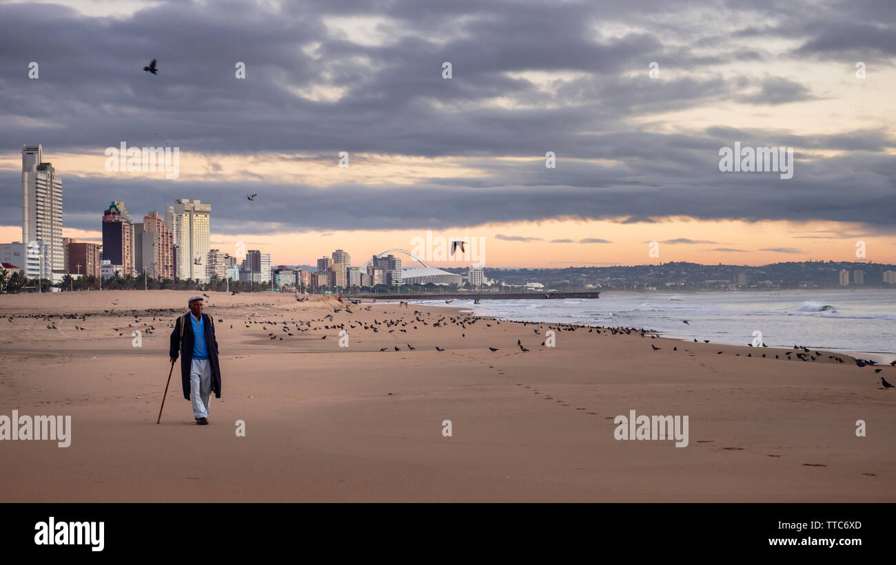 Durban beach scene hi-res stock photography and images - Alamy