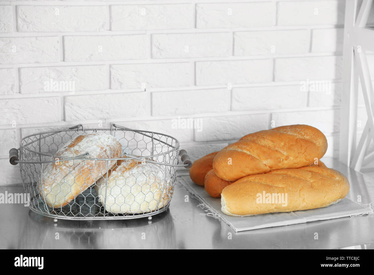 Kitchen bakeshop hi-res stock photography and images - Alamy