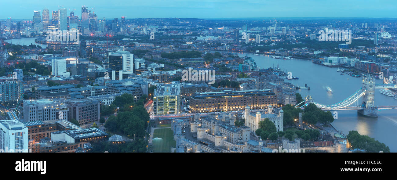Birds eye view england at night hi-res stock photography and images - Alamy