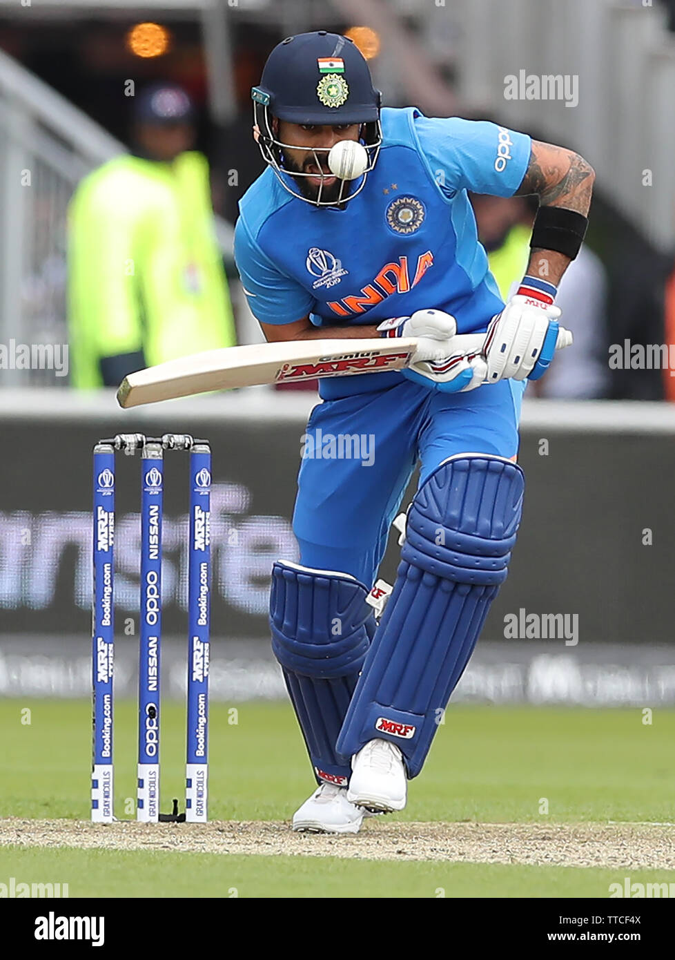 Ms dhoni 2019 world cup hi-res stock photography and images - Alamy
