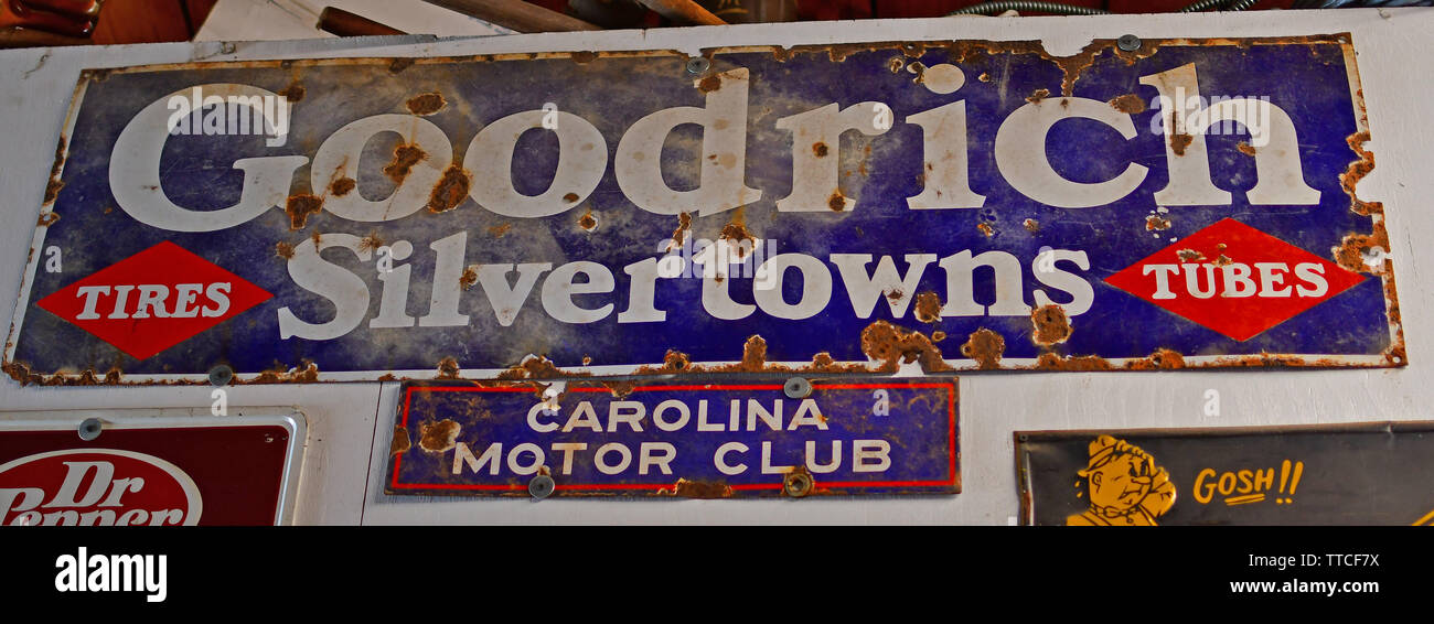 Whitewall tires hi-res stock photography and images - Alamy