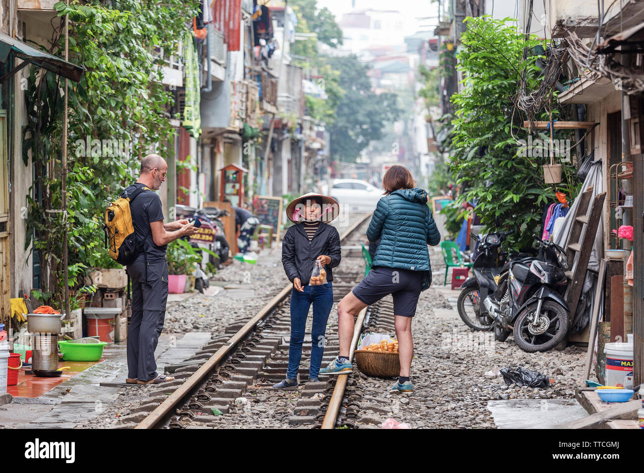 Vietnamese slums hi-res stock photography and images - Alamy