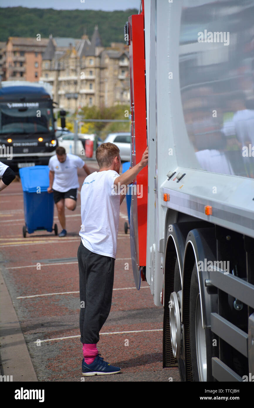 Bin Lorry Racing by the Seaside: Action from the National Refuse ...