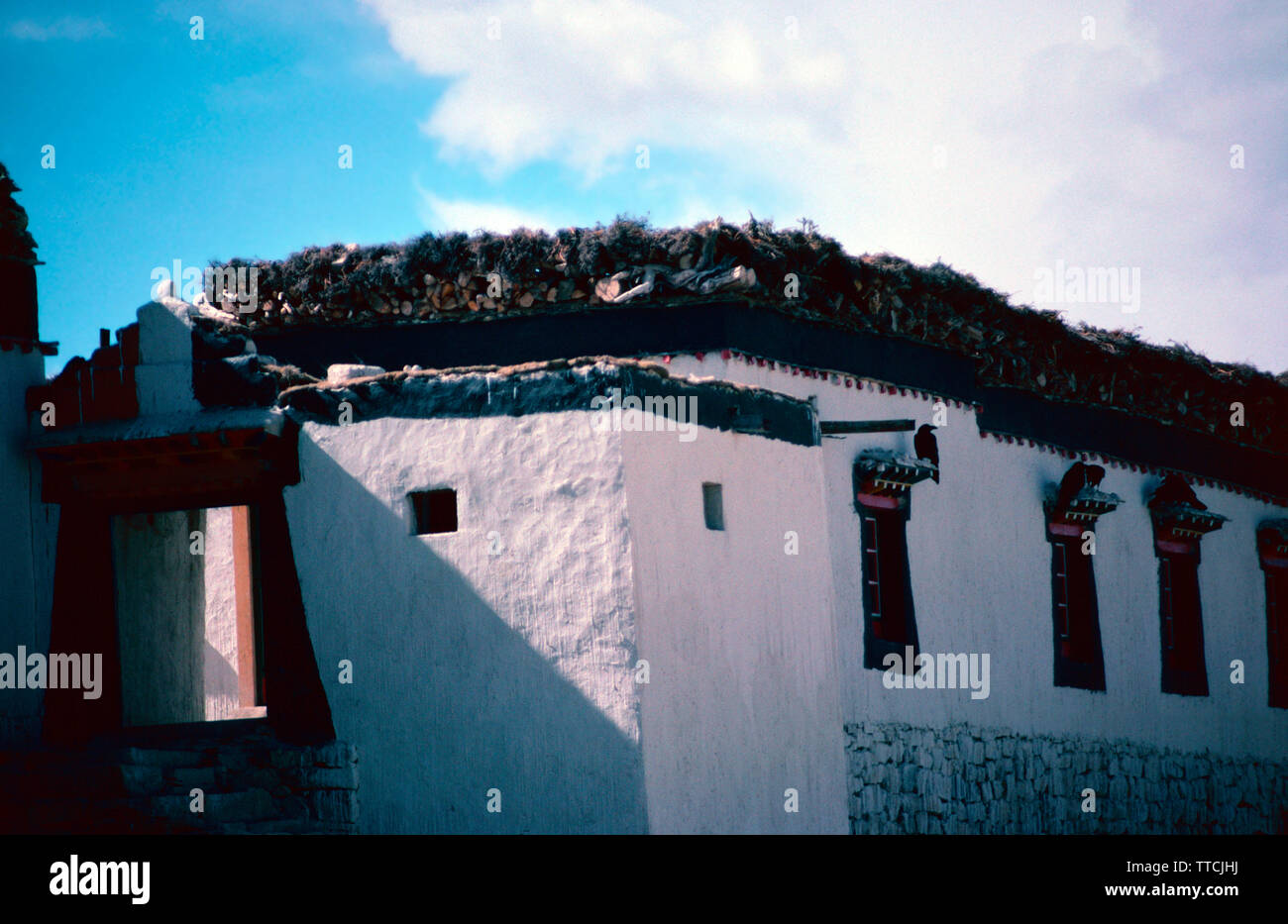 Tibetan house hi-res stock photography and images - Alamy