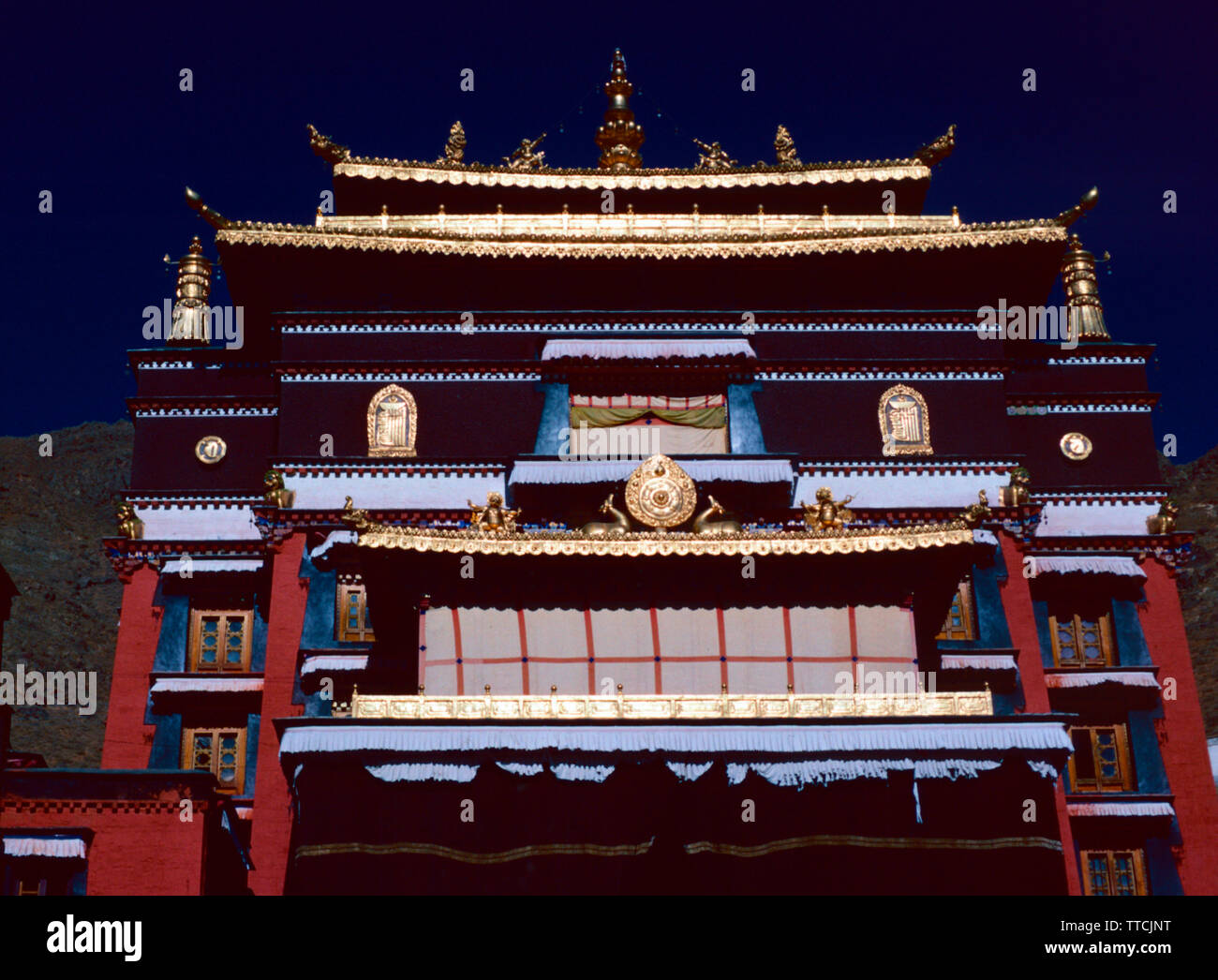 Tashi Lhunpo monastery,Shigatse,Tibet Stock Photo - Alamy