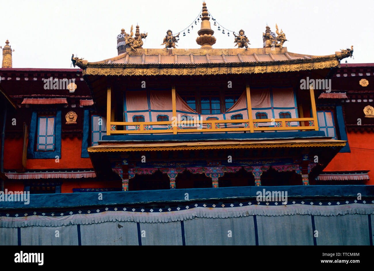 Jokhang monastery hi-res stock photography and images - Alamy