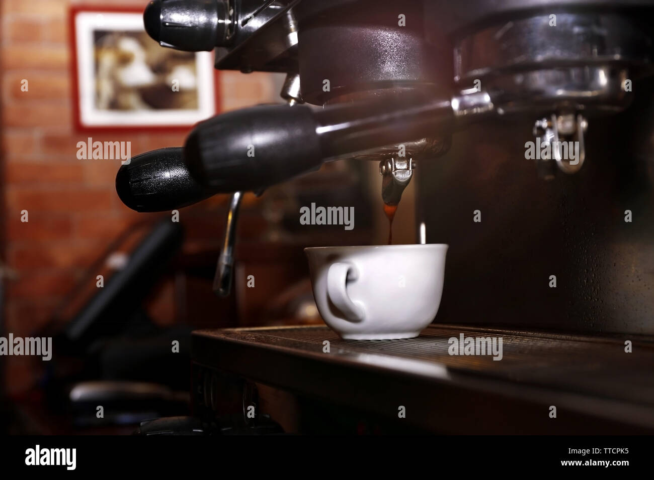 Dirty coffee machine hi-res stock photography and images - Alamy