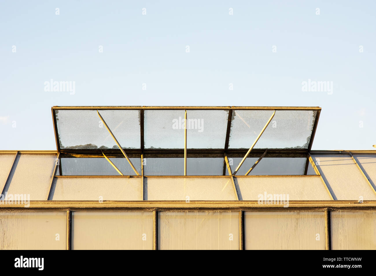 Open greenhouse window hi-res stock photography and images - Alamy