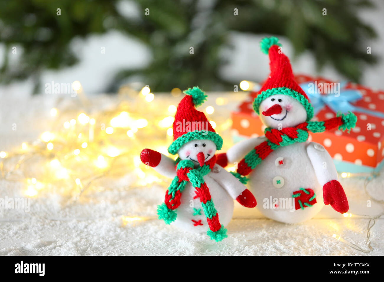 Cute christmas pattern snowmen hi-res stock photography and images - Alamy