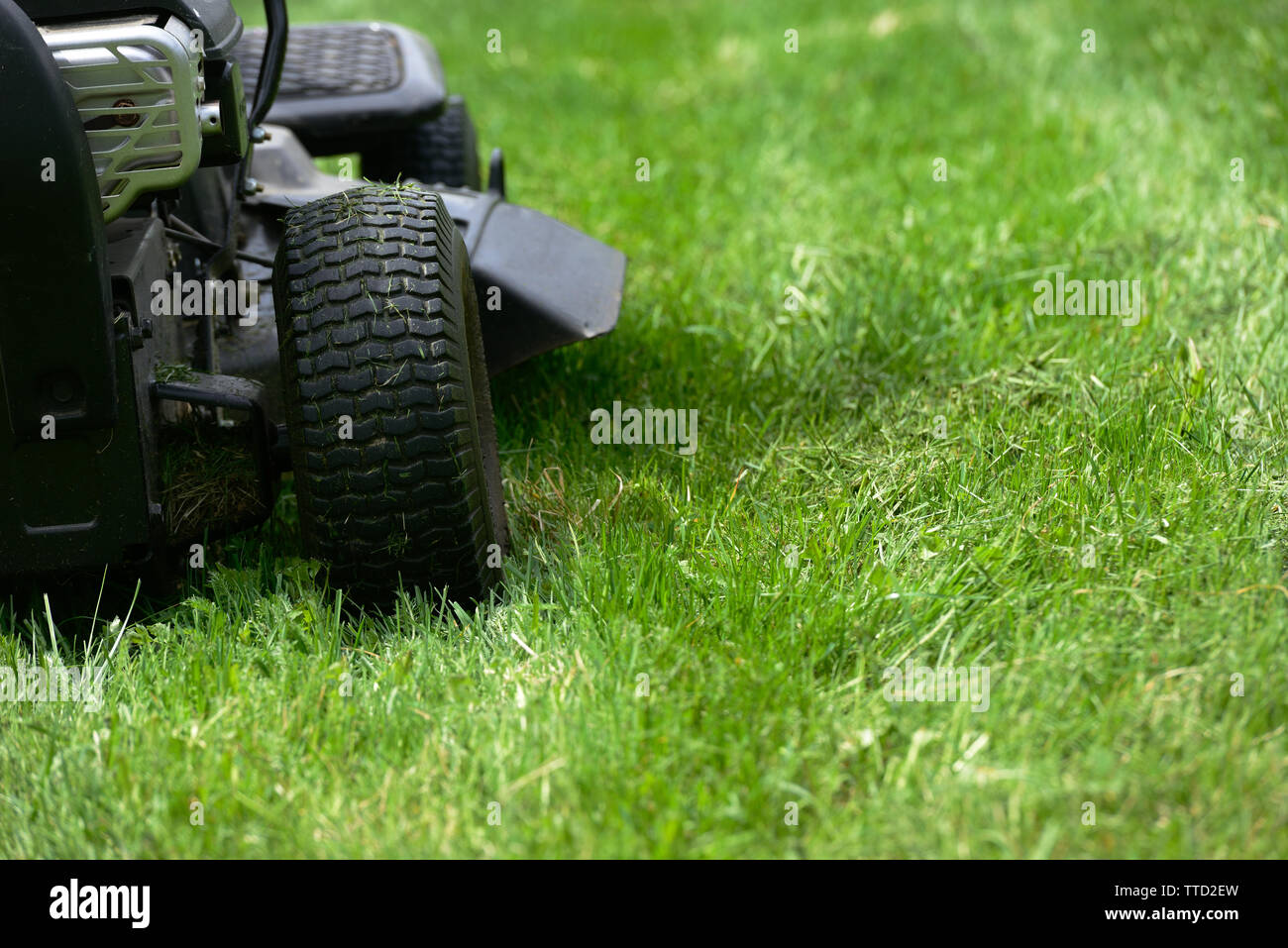 Field mowers hi-res stock photography and images - Alamy