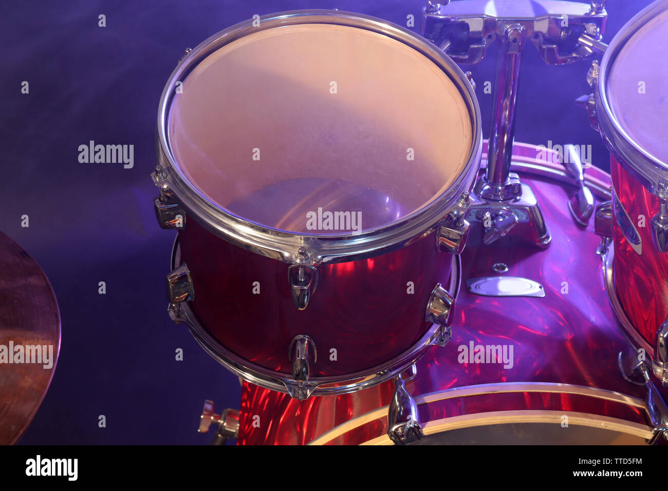 Drums set and sticks, close-up Stock Photo - Alamy