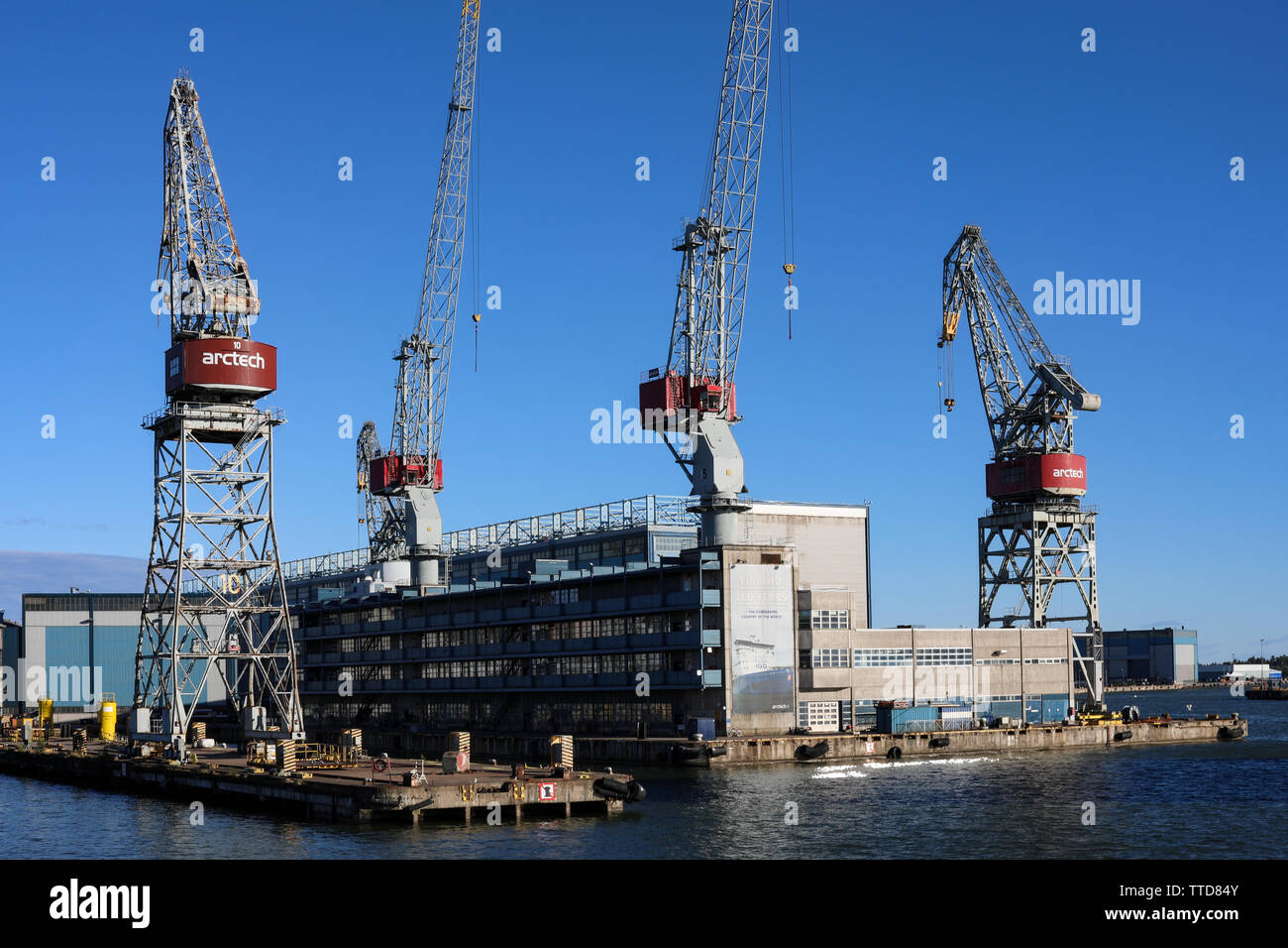 Helsinki shipyard hi-res stock photography and images - Alamy