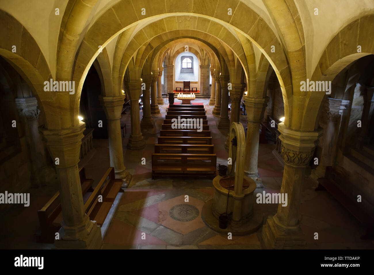 Romanesque crypt of the bamberg cathedral hi-res stock photography and ...