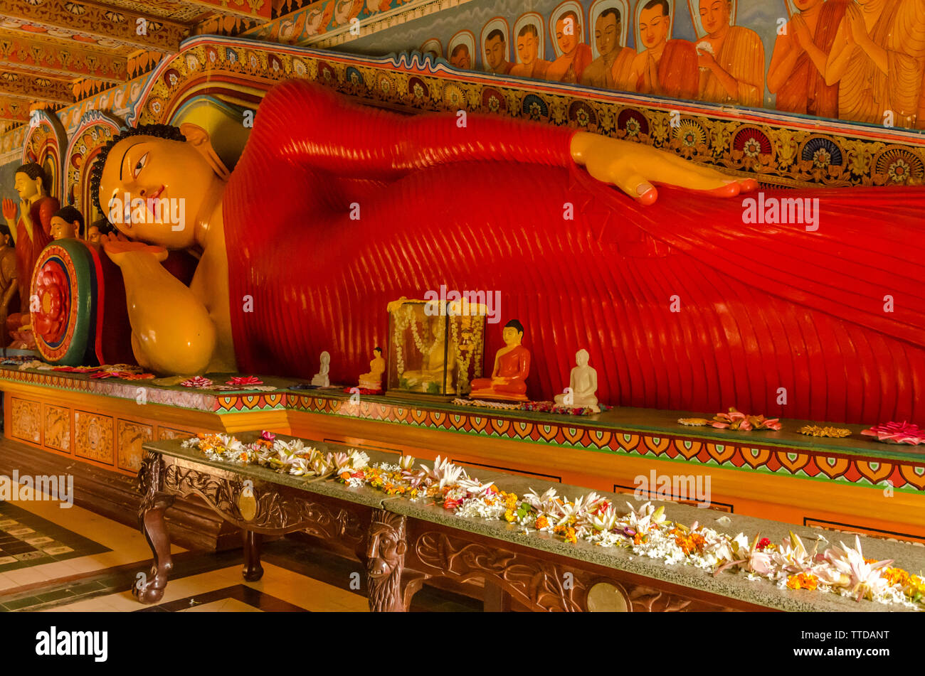 The Sleeping Red Buddha, Anuradhapura, Sri Lanka Stock Photo - Alamy