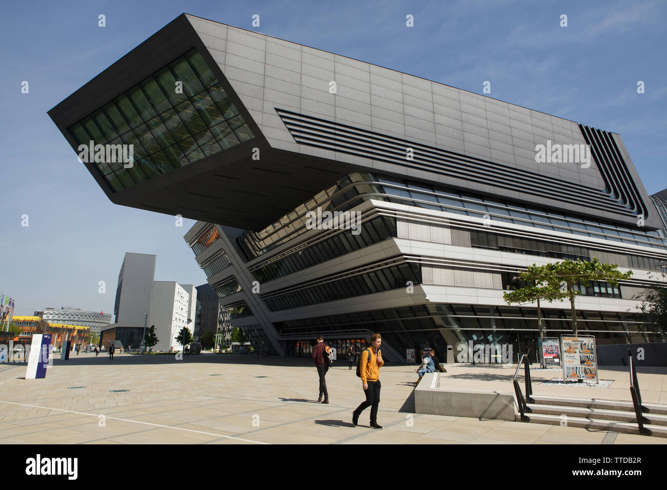Library and Learning Centre of the Vienna University of Economics and ...