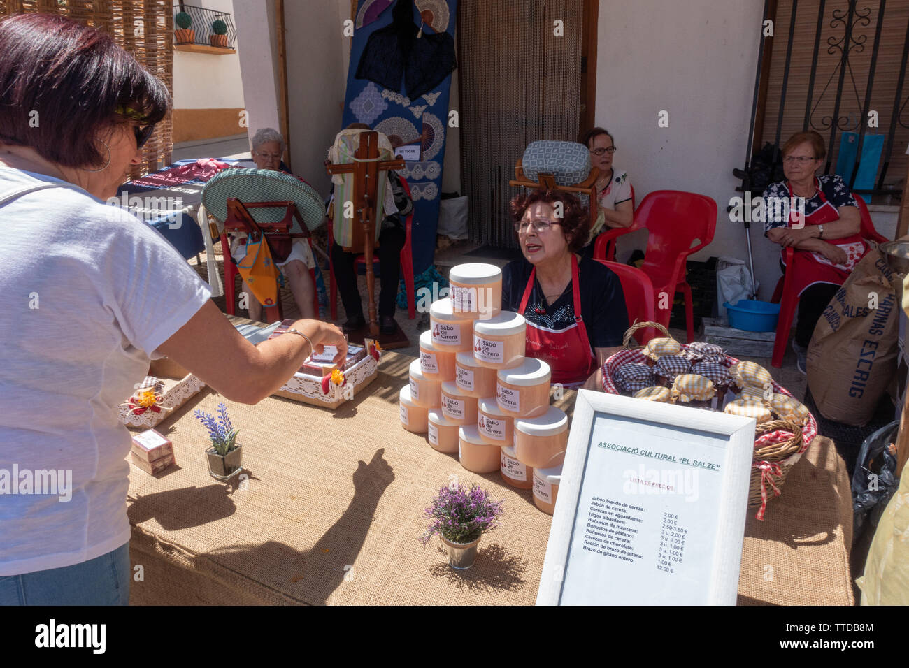 Market stall selling soap hi-res stock photography and images - Alamy