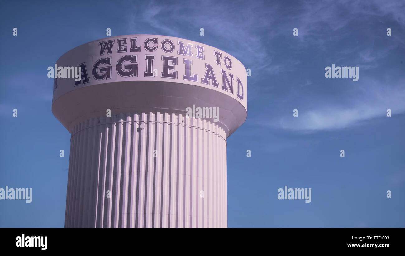 Texas A&M water tower Welcome to Aggieland Stock Photo - Alamy