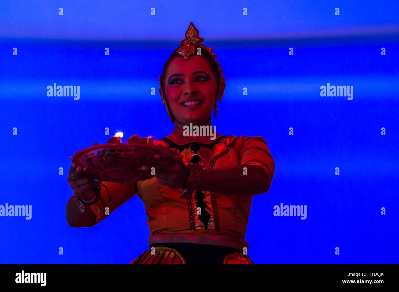 Kandian dance hi-res stock photography and images - Alamy