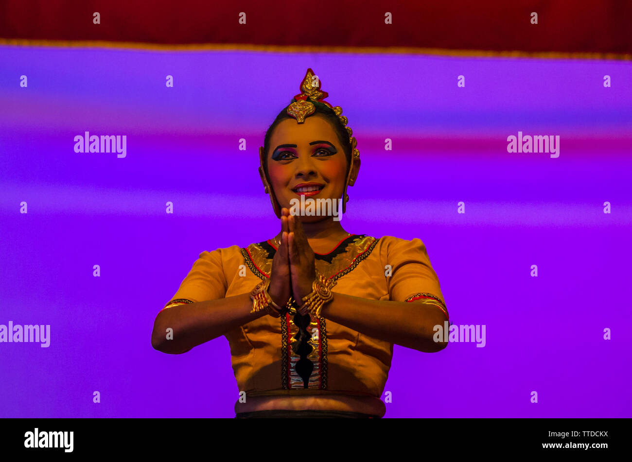 Kandian dancer hi-res stock photography and images - Alamy