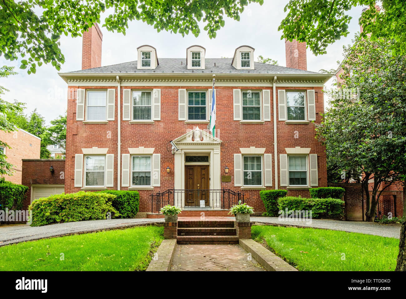 Massachusetts ave washington dc hi-res stock photography and images - Alamy