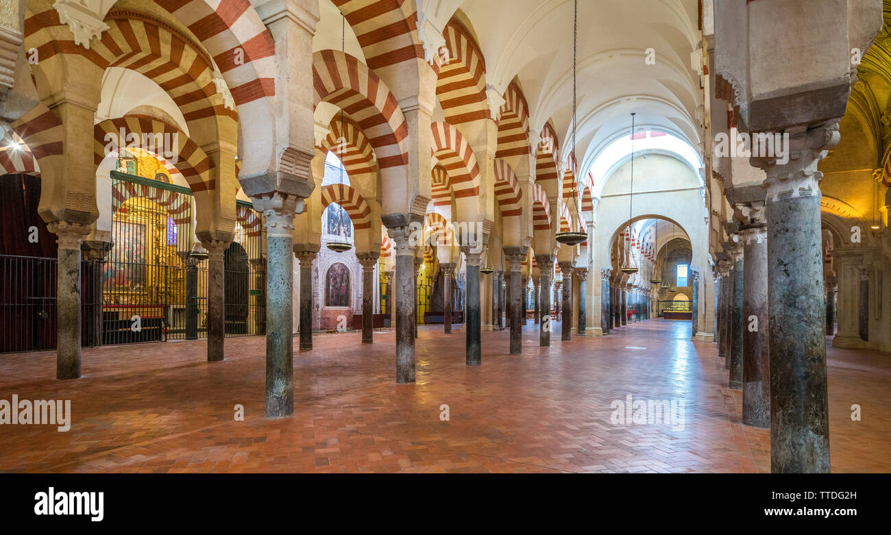 Mosque cathedral hi-res stock photography and images - Alamy