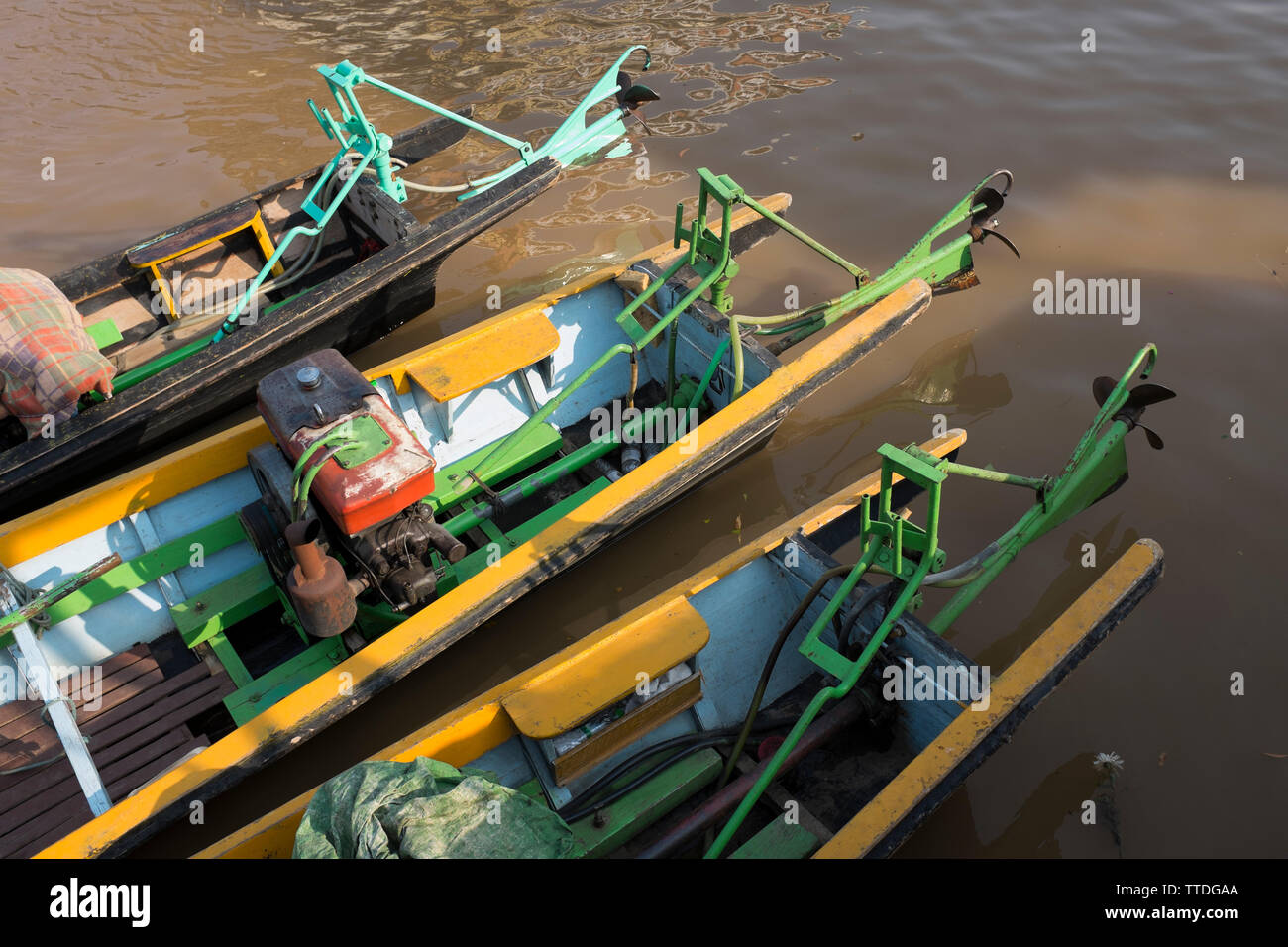 Nyaungshwe inlay hi-res stock photography and images - Alamy