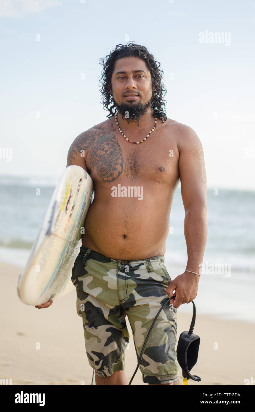 Sri lanka sinhalese man hi-res stock photography and images - Alamy