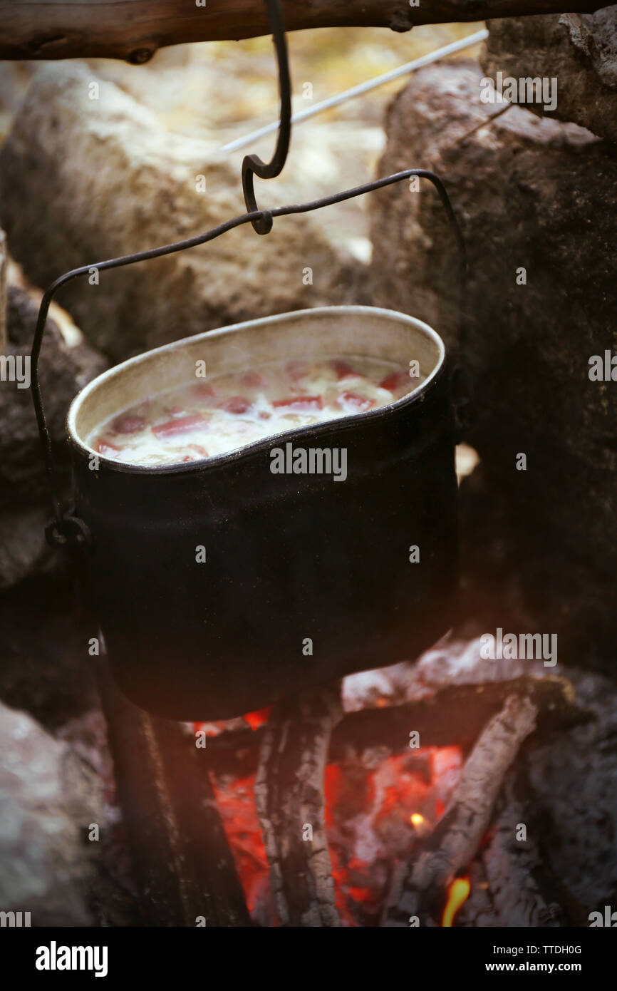 Kettle hanging hi-res stock photography and images - Alamy