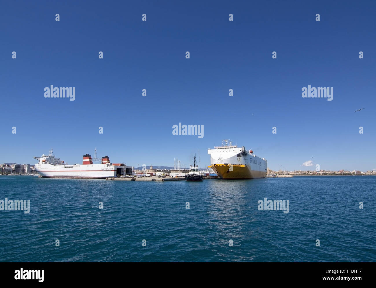 Grimaldi shipping lines hi-res stock photography and images - Alamy