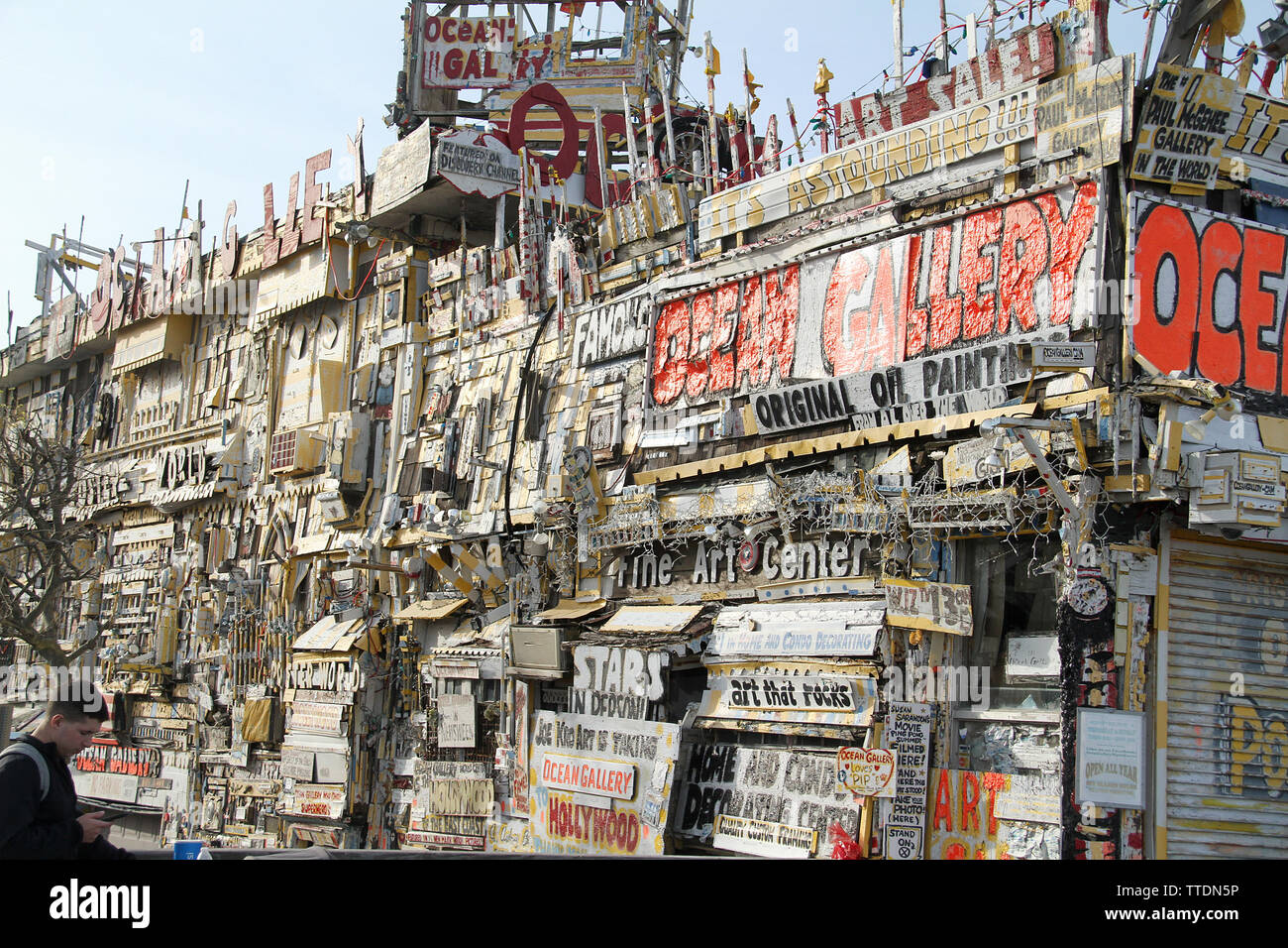 The iconic Ocean Gallery on the boardwalk of Ocean City, MD, USA Stock ...