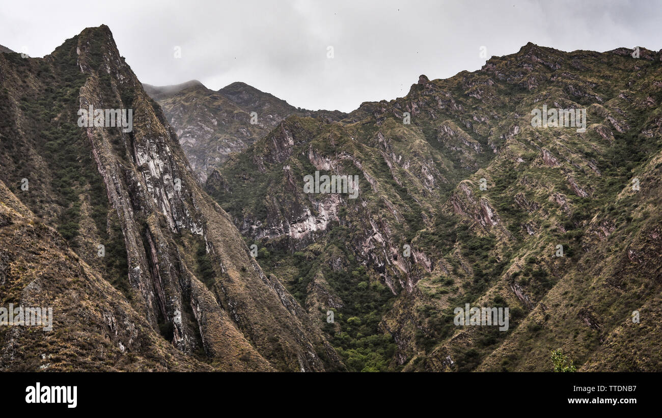 Rugged Andean mountain scenery in the Sacred Valley, Cusco, Peru Stock ...