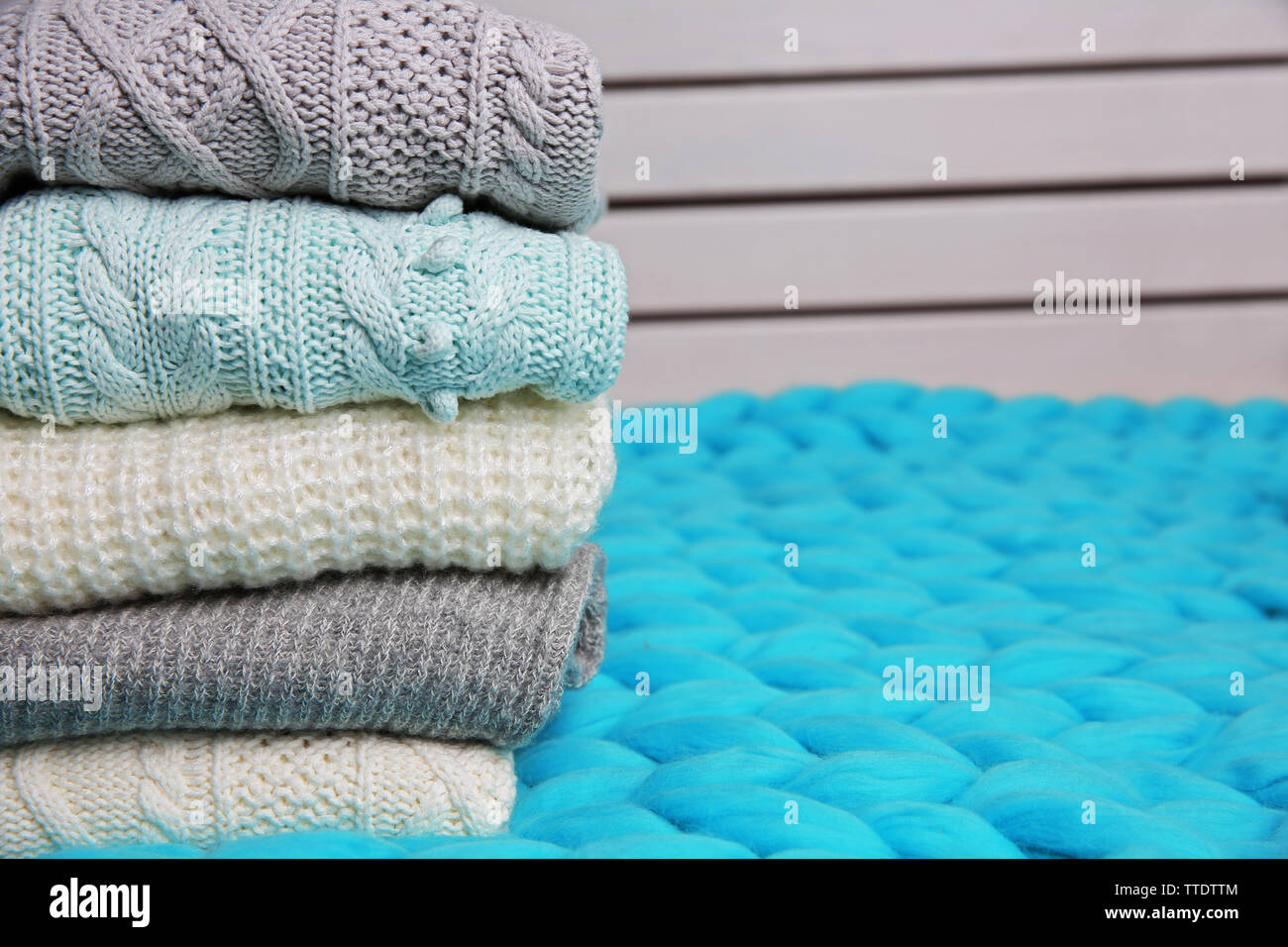 Hand made clothes hi-res stock photography and images - Alamy