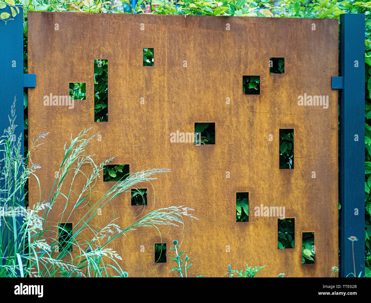 Weathering steel hi-res stock photography and images - Alamy