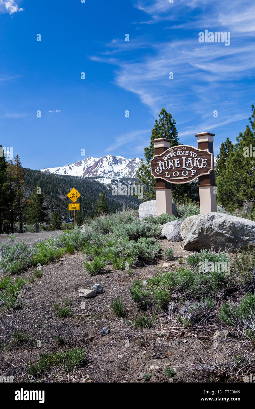 June lake loop sign hi-res stock photography and images - Alamy